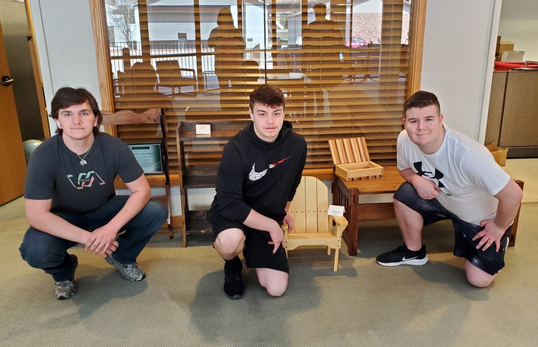 Industrial class donates to Bellaire Public Library | News, Sports ...